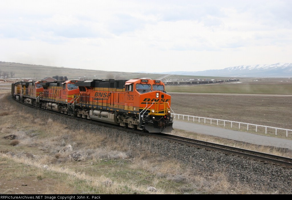 BNSF 7575